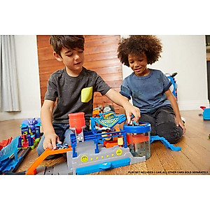 Hot Wheels FTB66 City Mega Car Wash Connectable Play Set with Diecast & Mini Toy Car