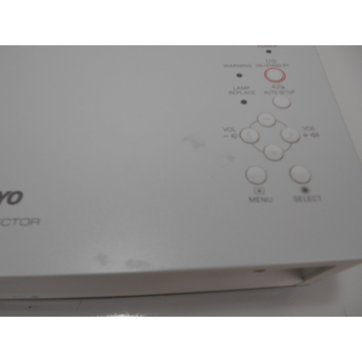 PLC-XW250 2600 Lumens 1024 x 768 XGA 500:1 Ultra-Portable LCD Multimedia Projector