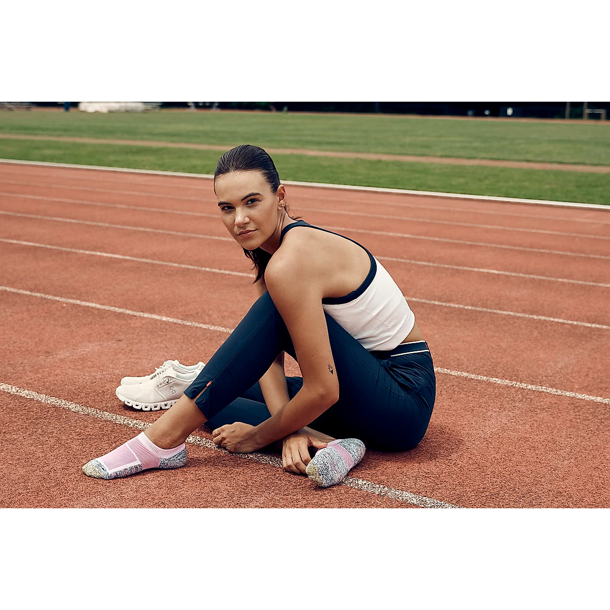 GOLDTOE Women's Cross Arch No Show Socks, 6-Pairs, Cinder Assorted, Medium