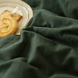 AMWAN Olive Green 4 PCS Bedding Set 【1 Queen Duvet Cover + 2 Standard Queen Pillowcases + 1 Queen Fitted Sheet】