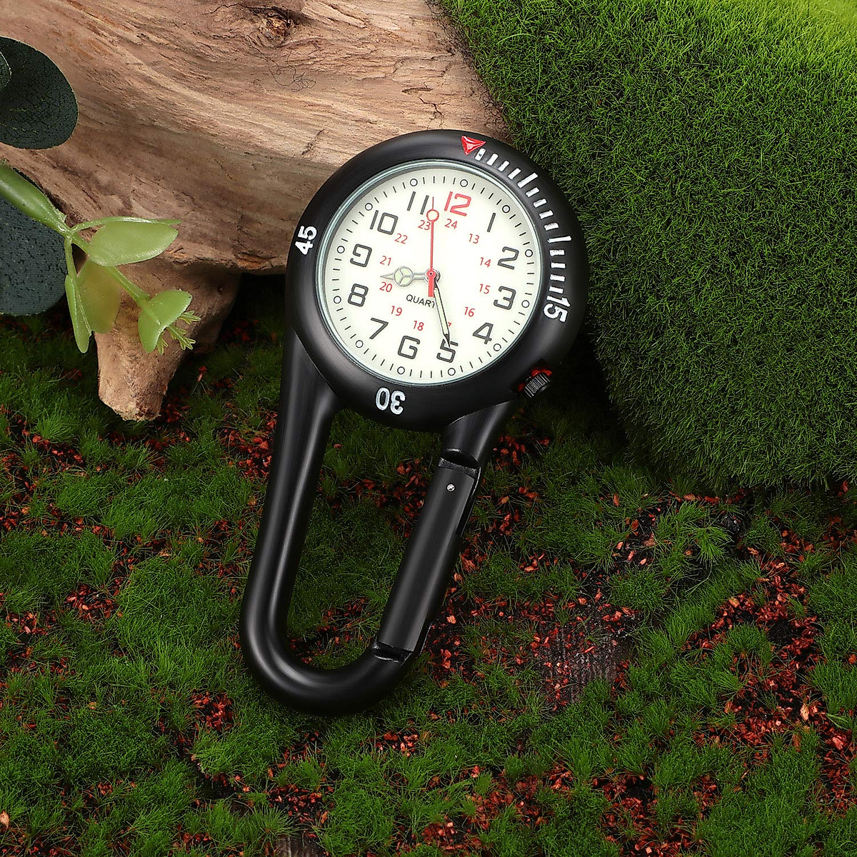 Hicarer 2 Pieces Clip on Quartz Watch Backpack Fob Belt Watch Glow in The Dark Unisex Pocket Watch with White Dial for Doctors Nurses Outdoor Activities (Black)