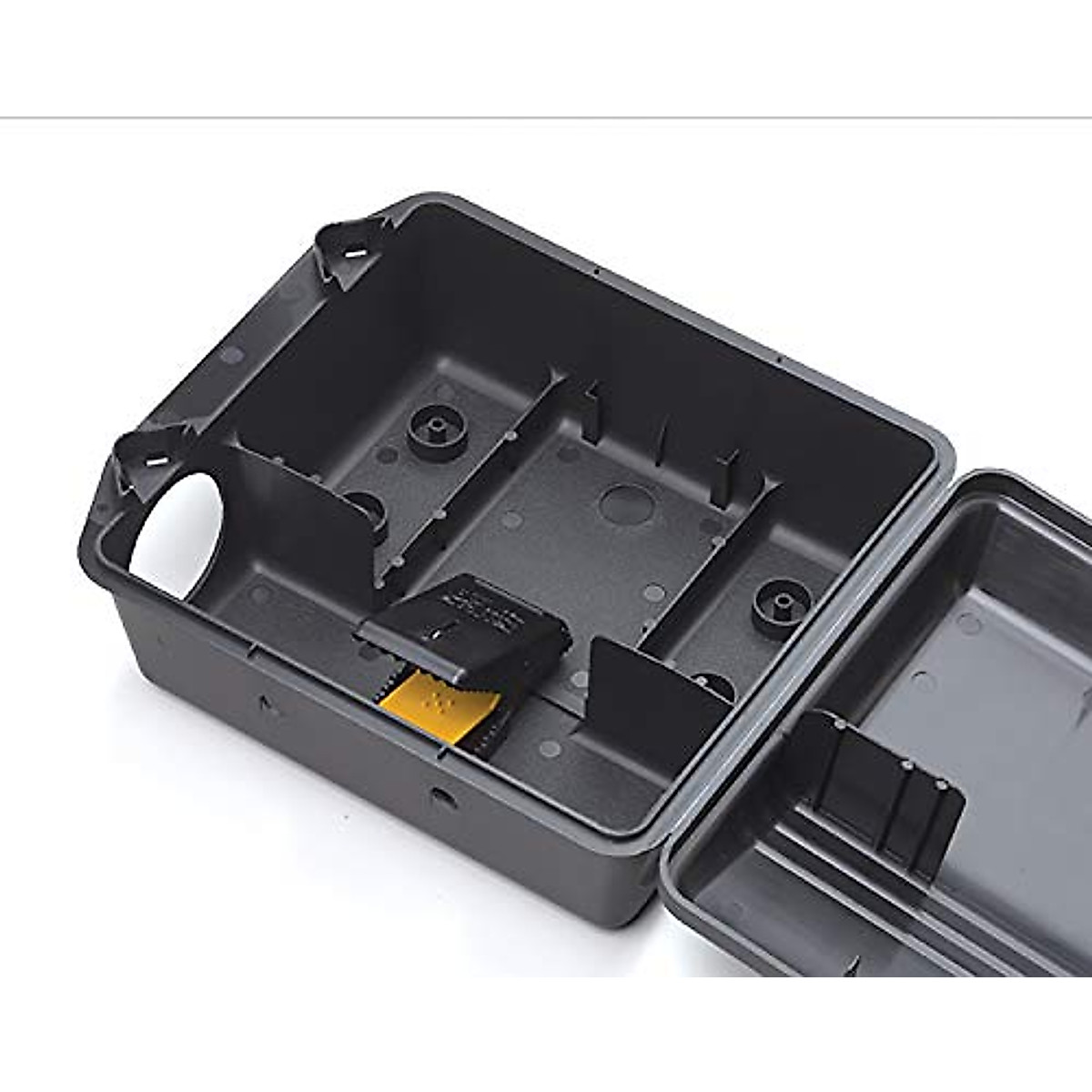 Tomcat Rodent Station, Includes 1 Rodent Station with 4 Bait Securing Rods and 1 Security Key - Fits Rat or Mouse Sized Traps (Baits & Traps Sold Separately) - Use Indoors or Outdoors