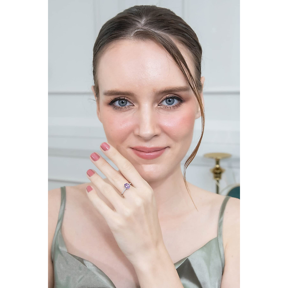 GemStar USA Sterling Silver Amethyst and White Topaz Oval Crown Ring, Size 10