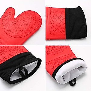 MaiSung Oven Mitt Food Safe Oven Mitt Silicone High Temperature Resistance Suitable for a Variety of High Temperature Kitchen Appliances Take Things Flexibly/Non-Slip Equipped with an Oil Brush-Red