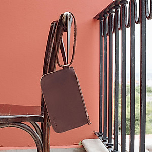 YAYAS PIEL Leather Clutch Wallet Purse - Genuine Leather Wristlet Wallet - Smartphone Purse. HandMade (Shedron)