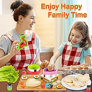 Sandwich Cutter and Sealer for Kids Uncrustables Maker 8PCS Heart Circle Square Dinosaur Shape Cookie Cutters Bread Decruster Pancake Maker DIY Sandwich Cutter for Kids Boys Girls Adults Bento Box
