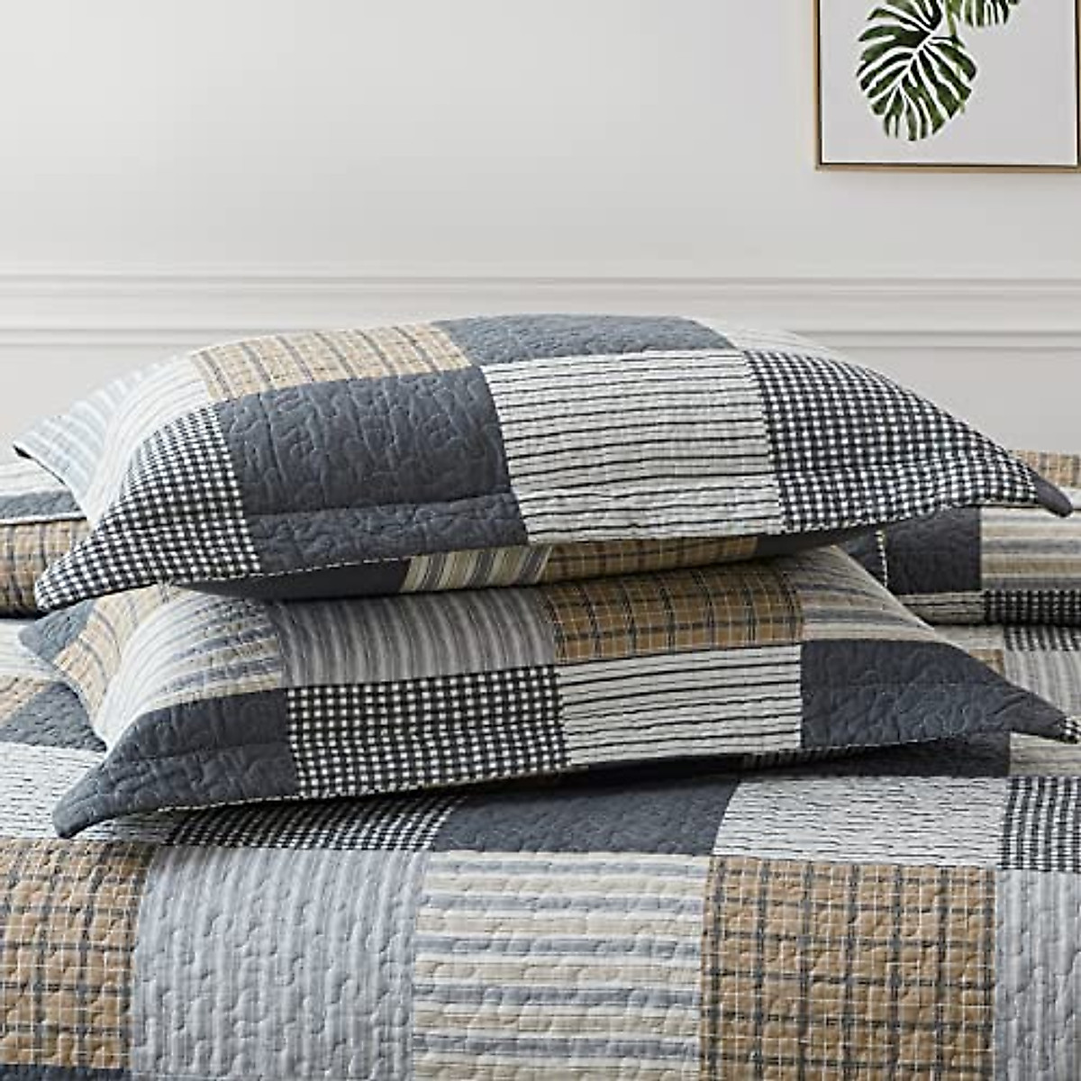 PANGUSHAN 100% Cotton Quilt Set Queen Size,Patchwork Plaid Queen Quilt Bedding Set Bedspreads,Farmhouse Lightweight Comforter,Grey/Gray/Black/Tan/White/Cream Reversible Quilt for Queen Bed,3 Pieces