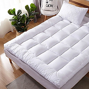 King Quilted Mattress Pad Cover, Pillow Top Mattress Cover, Mattress Protector Cotton Top with Deep Pocket Cooling Mattress Topper (King, White)