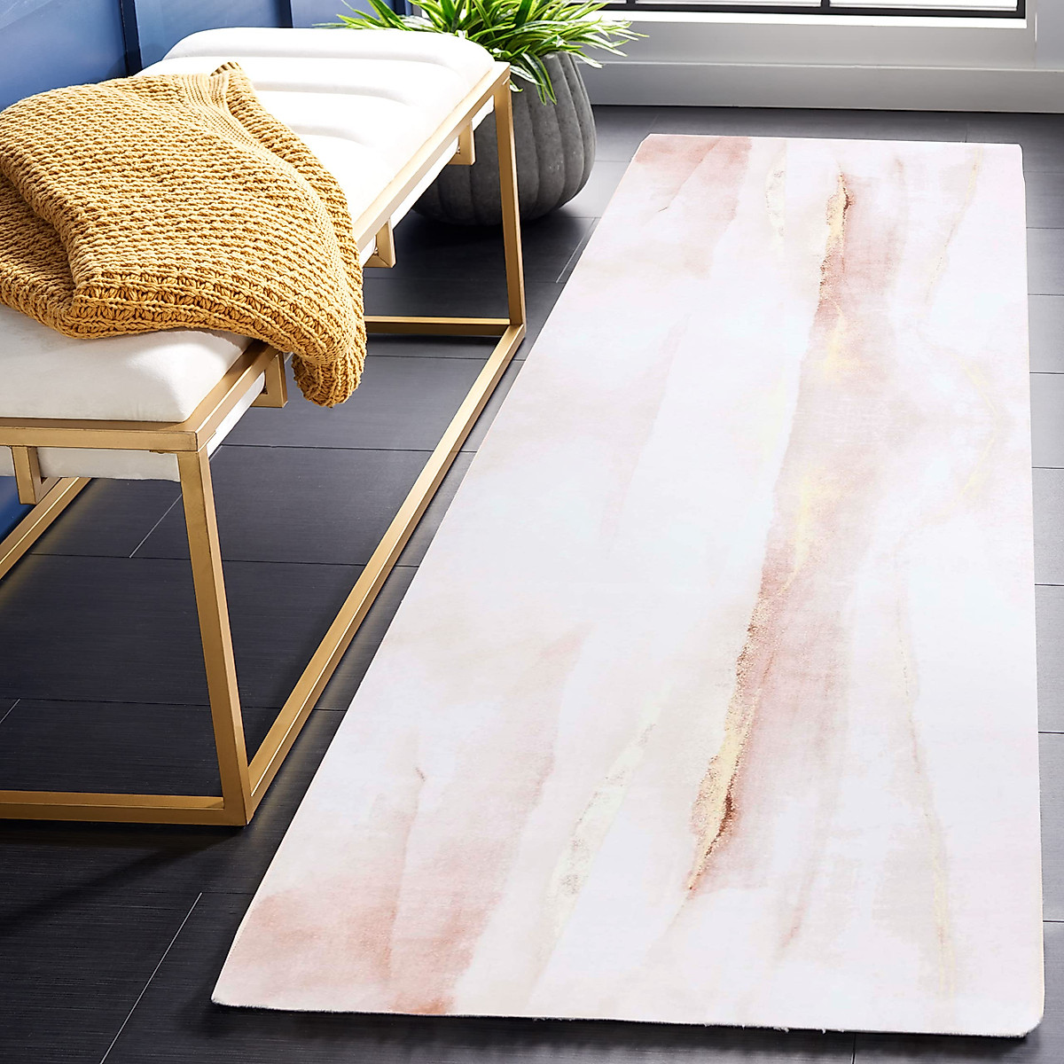 SAFAVIEH Tacoma Collection Runner Rug - 2'6" x 6', Beige & Gold, Modern Abstract Design, Non-Shedding & Easy Care, Machine Washable Ideal for High Traffic Areas in Living Room, Bedroom (TAC807B)