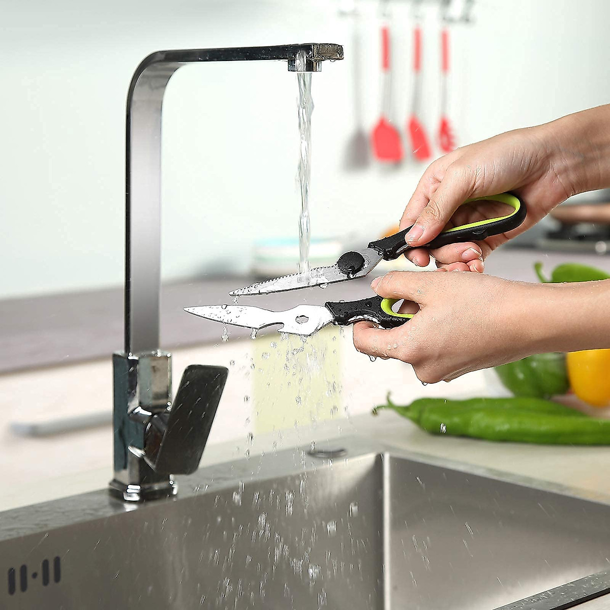 PAUDIN Kitchen Shears, Premium Stainless Steel & Ultra Sharp Shears Come Apart with Comfortable Grip, Multipurpose Utility Food Scissors for Meat, Pizza, Chicken, Fish, Salad, Herbs, BBQ, Black Green