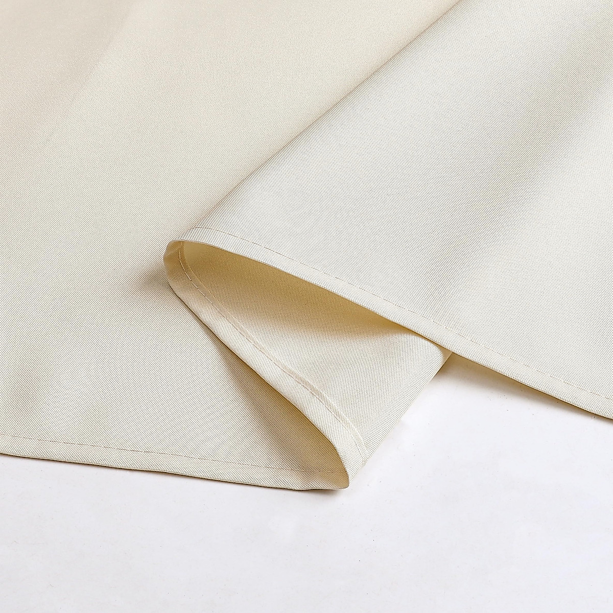 Wewoch Beige Rectangle Tablecloth Wrinkle Resistant Washable Fabric Table Cloth for Dining,Kitchen, Parties Weddings and Outdoor Use 60 Inch by 84 Inch