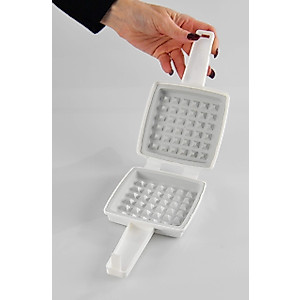 HOME-X Microwavable Classic Square Belgian Waffle Maker