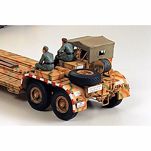 Tamiya 300035246-1:35 WWII special operations vehicle 9 Famo with low-bed trailer