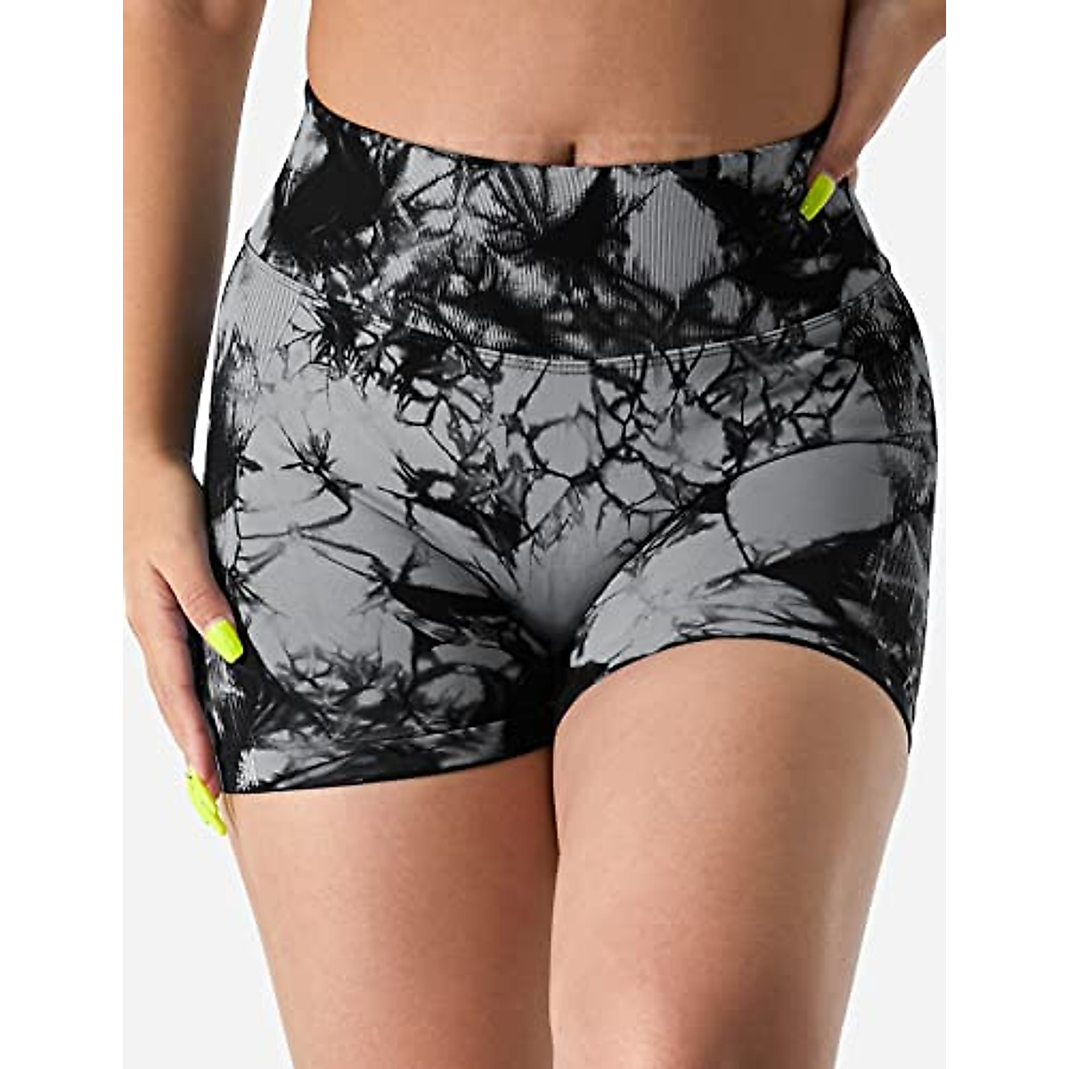 YEOREO Professional Tie Dye Seamless Biker Shorts for Women 3.6" Booty Scrunch Workout Shorts High Waisted Gym Yoga Shorts Black S