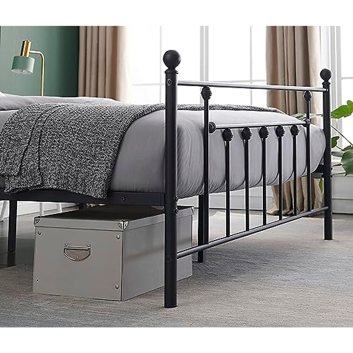 VECELO Full Size Metal Platform Bed Frame with Headboard and Footboard, Heavy Duty Slat Support/No Box Spring Needed Mattress Foundation/Underbed Storage Space, Victorian Style, Black