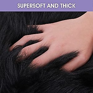 Molain 25 cm Fluffy Rug Faux Fur Carpet Baby Photoshoot Props Holder Small Mini Square Rugs for Bedroom Livingroom Photography Photo Under Nail Mat Table Locker Desk Chair Pad Cover (Black)