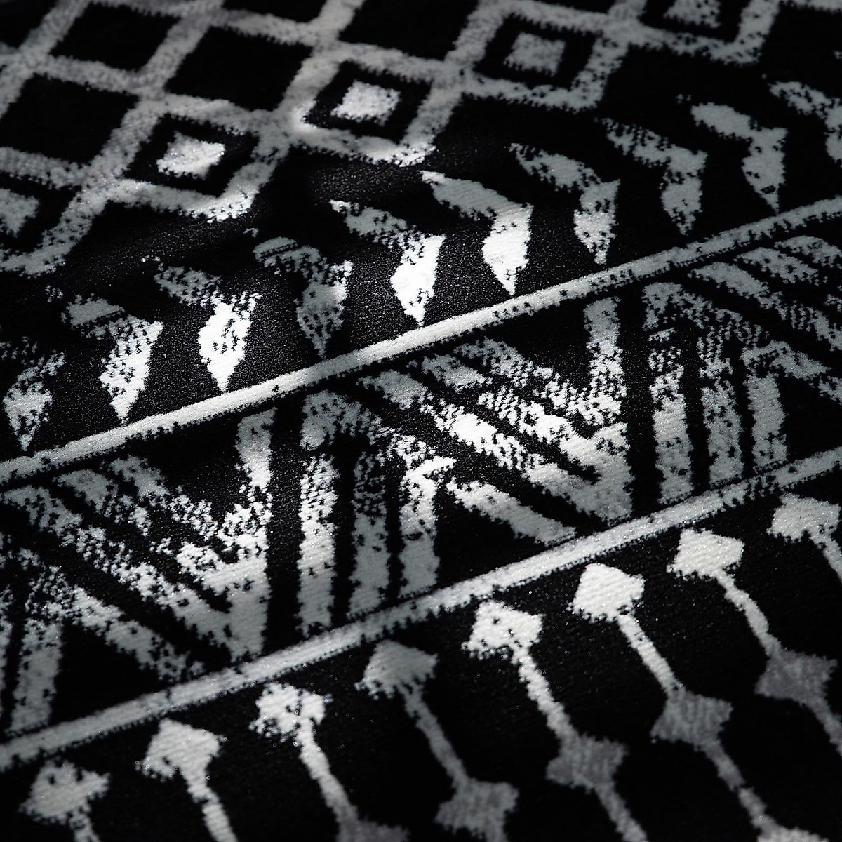 CAMILSON Boho Moroccan Black and White Rug Geometric Diamond 8x10 Area Rugs for Living Room Bedroom Kitchen Modern Bohemian Soft Stain Resistant Non-Shedding Indoor Carpet (8 x 10 Black - White)