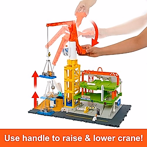 Matchbox Toy Cars & Playset, Action Drivers Epic Construction Yard, 20-in Tall Working Crane & 1:64 Scale Back Hoe & Accessories