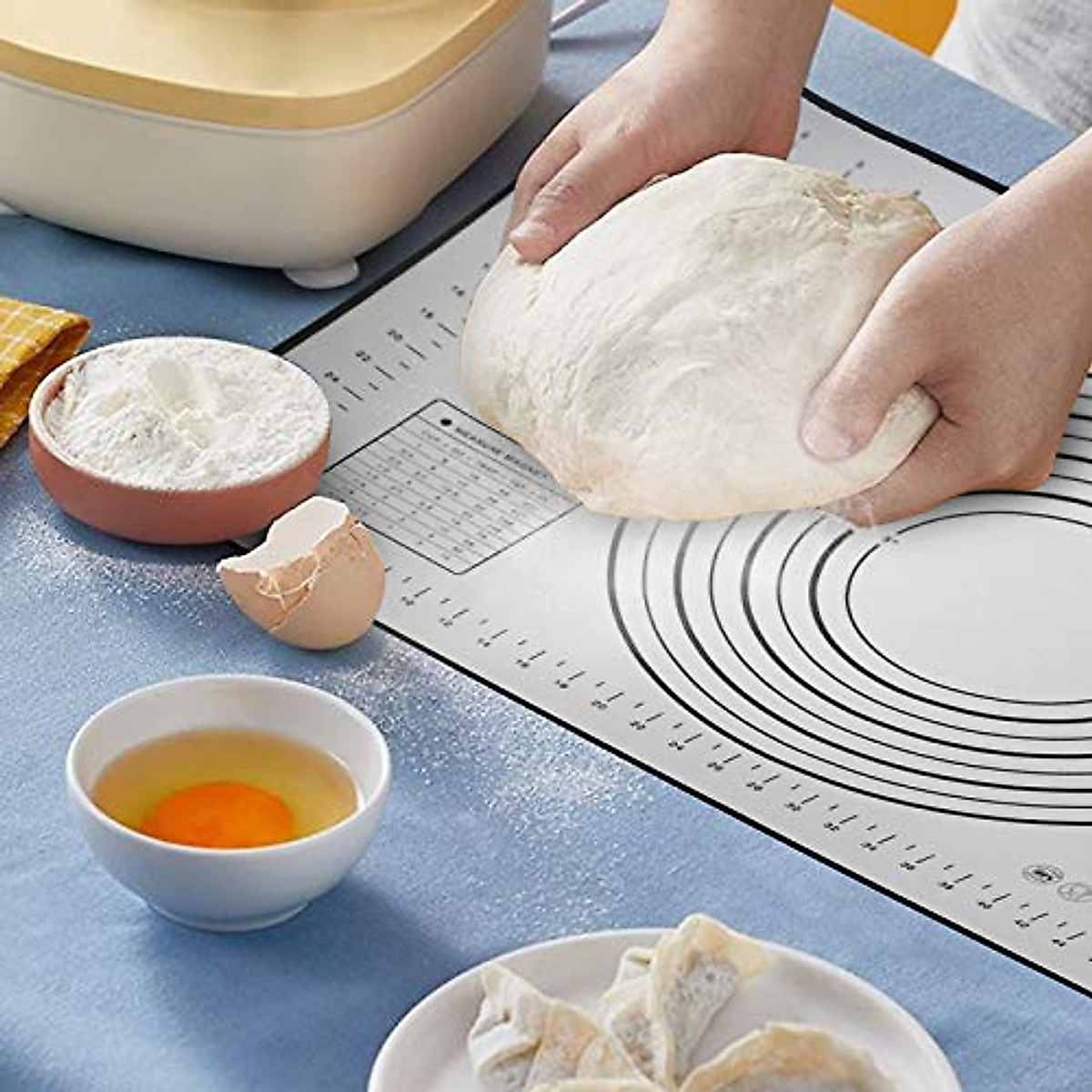 KUFUNG Silicone Baking Mats Non-Slip Pastry Mat Countertop Protector Fondant Mat for Rolling Dough Pie Crust Pizza and Cookies (24 x 16 Inch, Black)