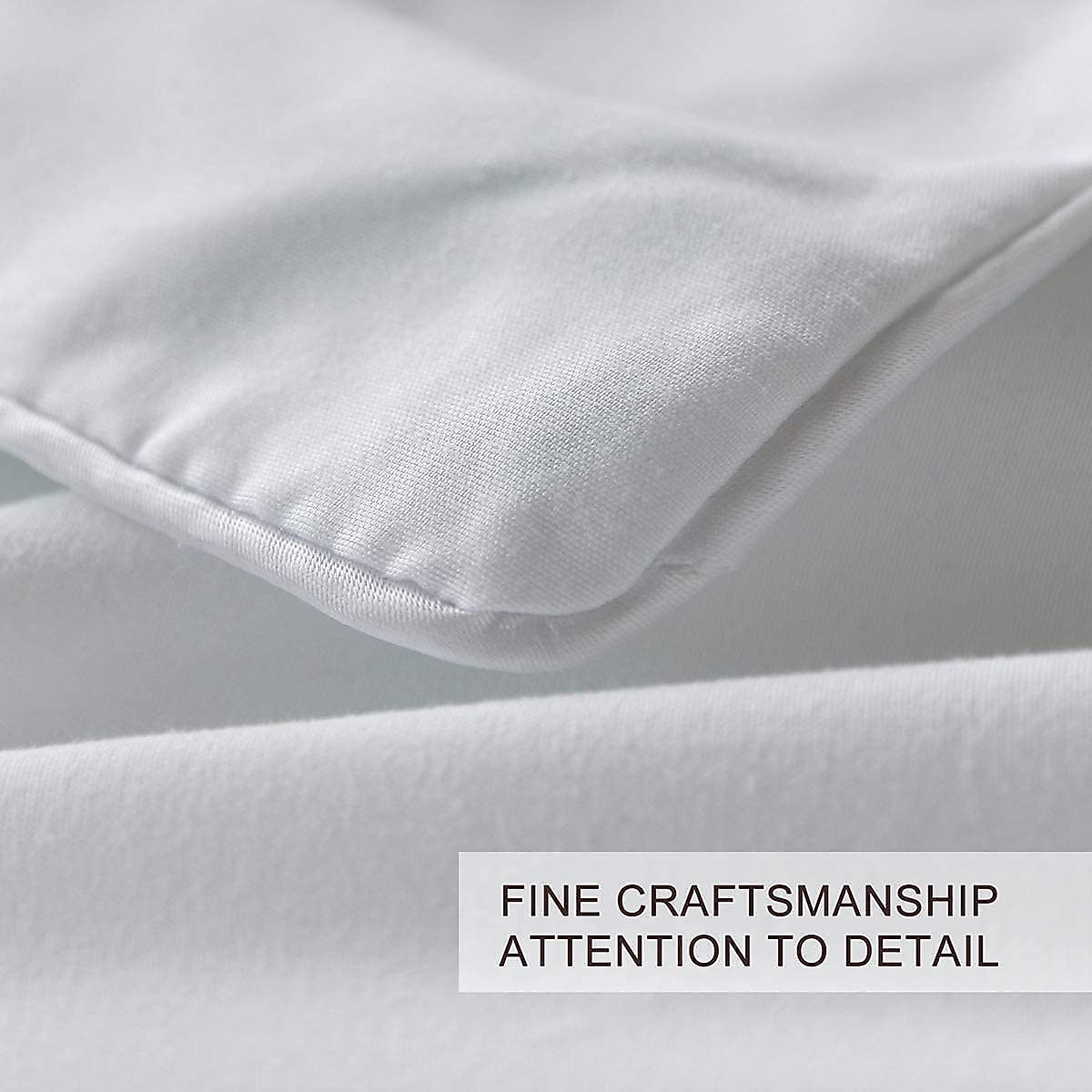 MARRKT Chainsaw Demon Anime Denji Duvet Cover Set, 100% Microfiber Bedding Sets, 3 Pieces Ultra Soft Skin-Friendly Comforter Cover Set (1 DuvetCover+2 Pillowcase) (02,Queen 90x90inch)