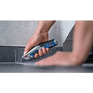 Bosch Professional 1600A01V3H Universal Knife with a Retractable Compartment in The Handle (incl. Three Trapezoid Blades), Blue
