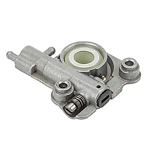 Oil Pump Chainsaw Parts Accessories with Metal Worm Gear Replacement for Home Hotel Garden Outdoors CS350 CS2600 CS360T P021010890 Chainsaw Use
