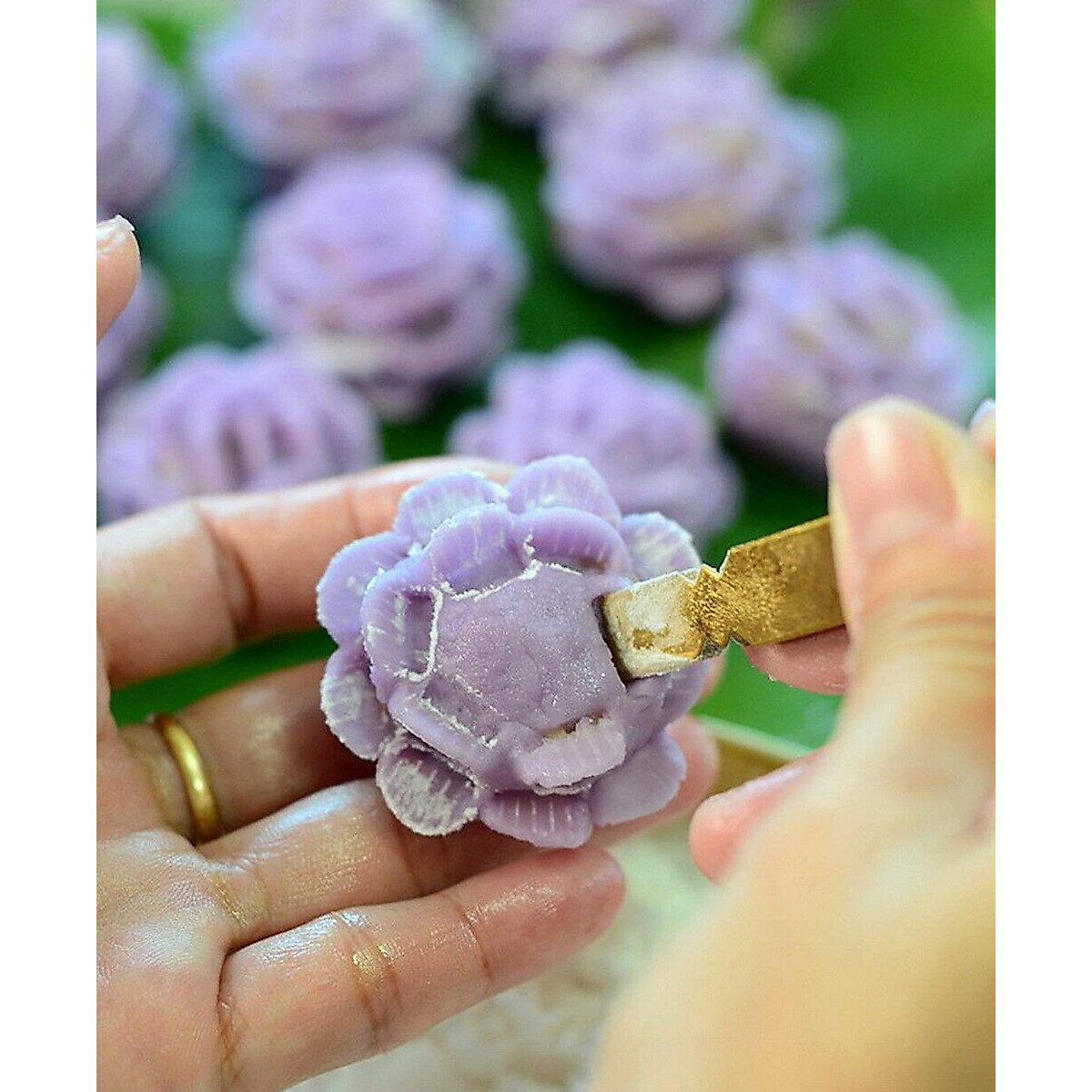 2 Pcs Pastry Tongs Thai Dessert Chor Muang Flower Shaped Dumpling Cooking Gadget Traditional