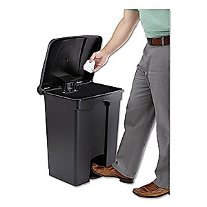 Safco 9922Bl Large Capacity Plastic Step-On Receptacle 17Gal Black