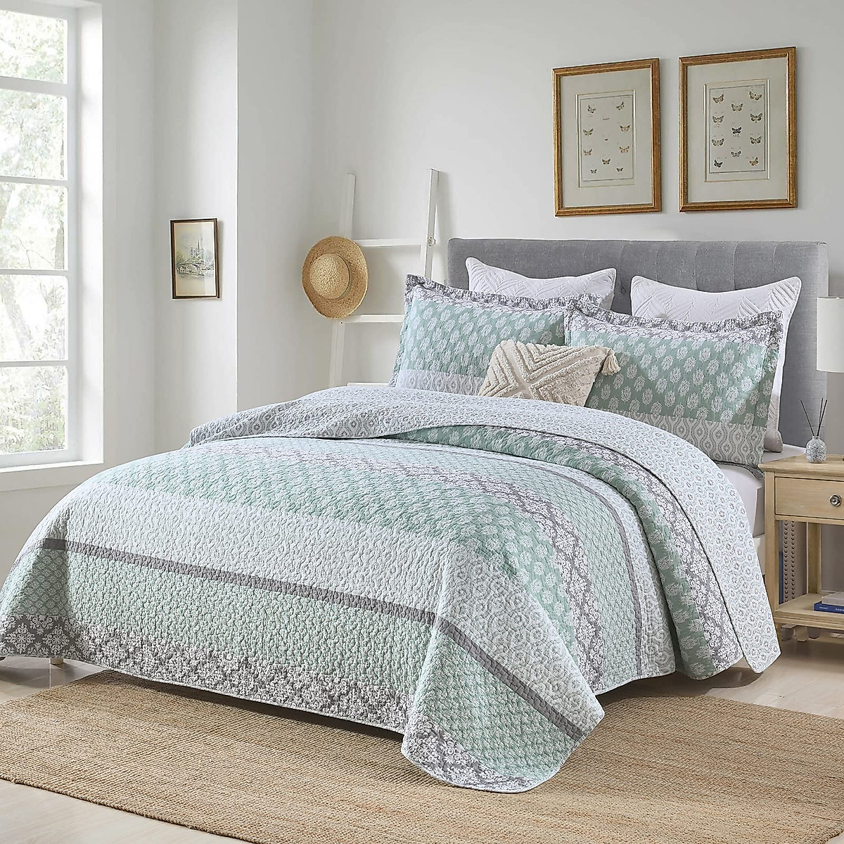 KALOOLA Sage Green King Size Quilt, 100% Cotton Soft Lightweight Quilted Bedding Set, Farmhouse Reversible Bedspread with 2 Pillowshams, Printed Floral Coverlet for All Season, 3 Pieces