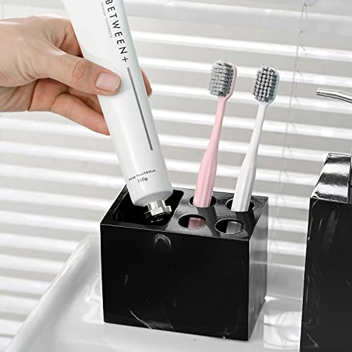 Bathroom Accessories Set, 5 Pcs Marble Look Bathroom Sets, Resin Black Bathroom Accessory Set with Soap Dispenser, Toothbrush Holder, Toothbrush Cup, Soap Dish for Home Apartment Bathroom Decor