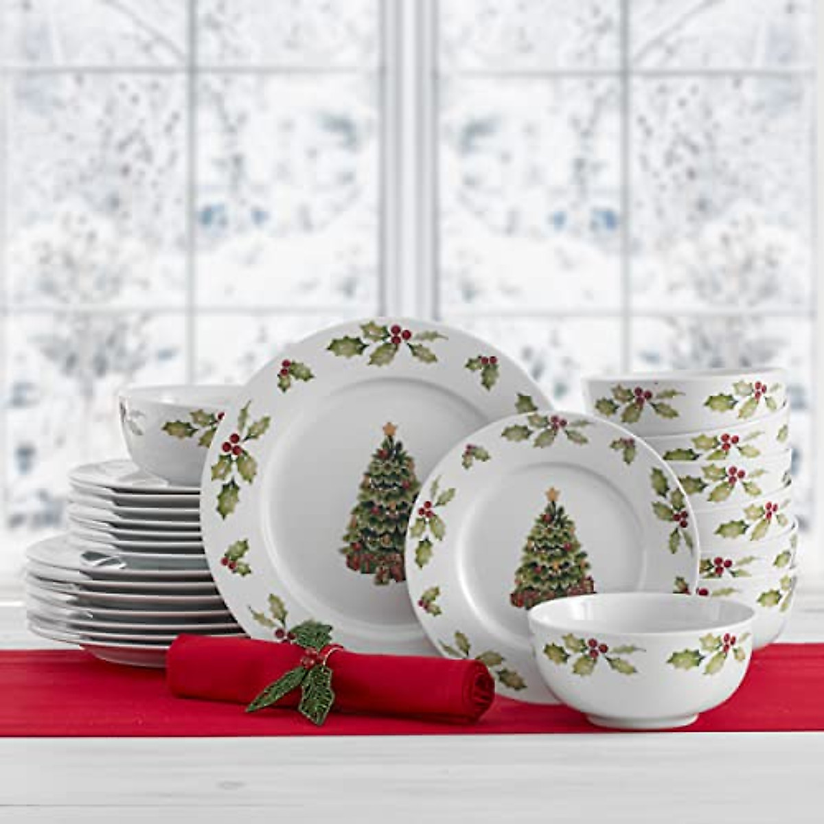Pfaltzgraff Christmas Day Dinnerware Set, Service For 8, White