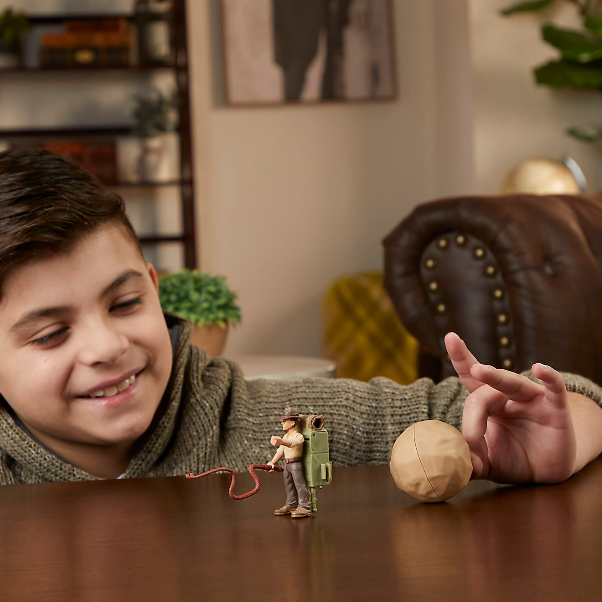 Indiana Jones Worlds of Adventure with Adventure Backpack Action Figure, 2.5-inch, Action Figures for Kids Ages 4 and Up