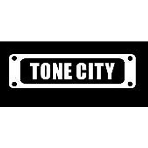 Tone City Fuxx Fuzz Octave Fuzz with toggle option. Mighty Mini!