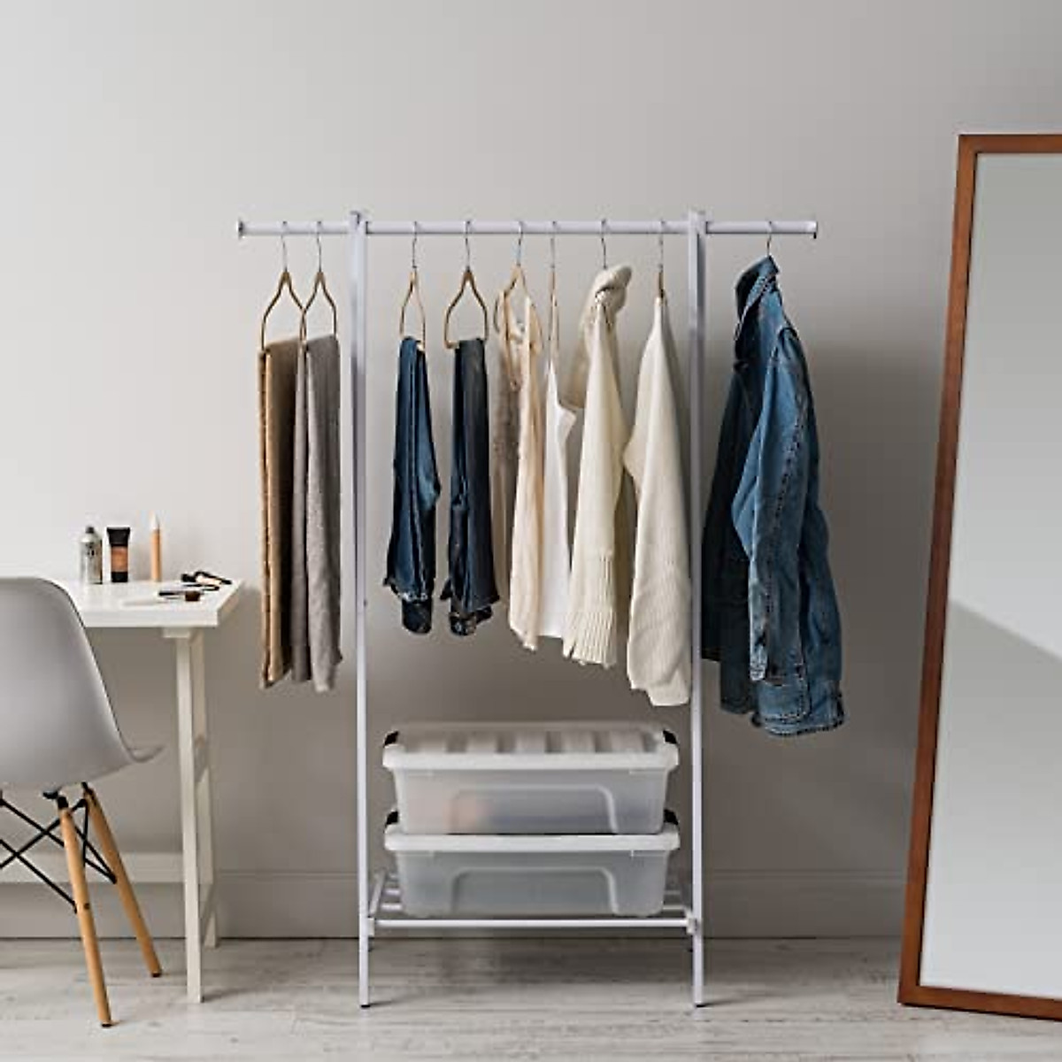 IRIS USA Freestanding Metal Clothing Rack for Drying and Hanging Garments, Frost White