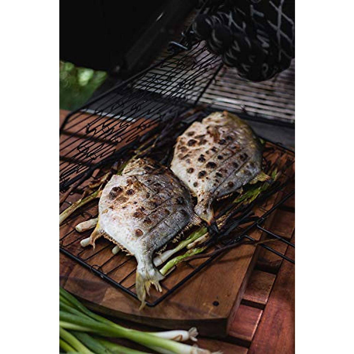 Charcoal Companion CC3150 Flexi Non-Stick Basket with Folding Handle for Easier Storage, Perfect for Grilling Fish, Steaks & More