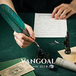 VANGOAL Feather Pen and Ink Set, Glittering Quill Pen Set Antique Calligraphy Dip Pen with Ink, 2 Replacement Nibs, Pen Stand Base, Luxury Vintage Signature Pen (Green)