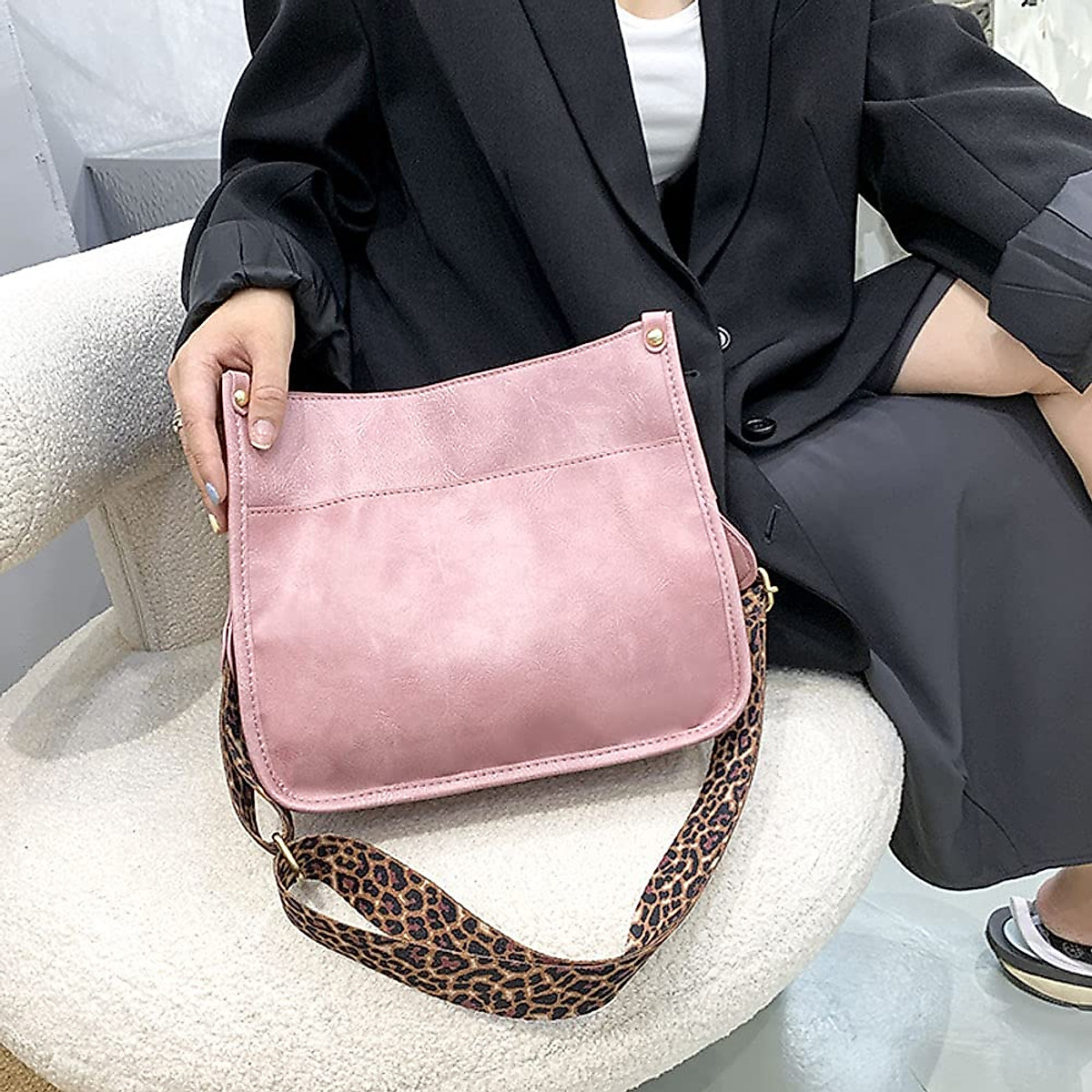 Vegan Leather Crossbody Bag Leopard Crossbody Purse Bags for Women Medium Size (Pink)