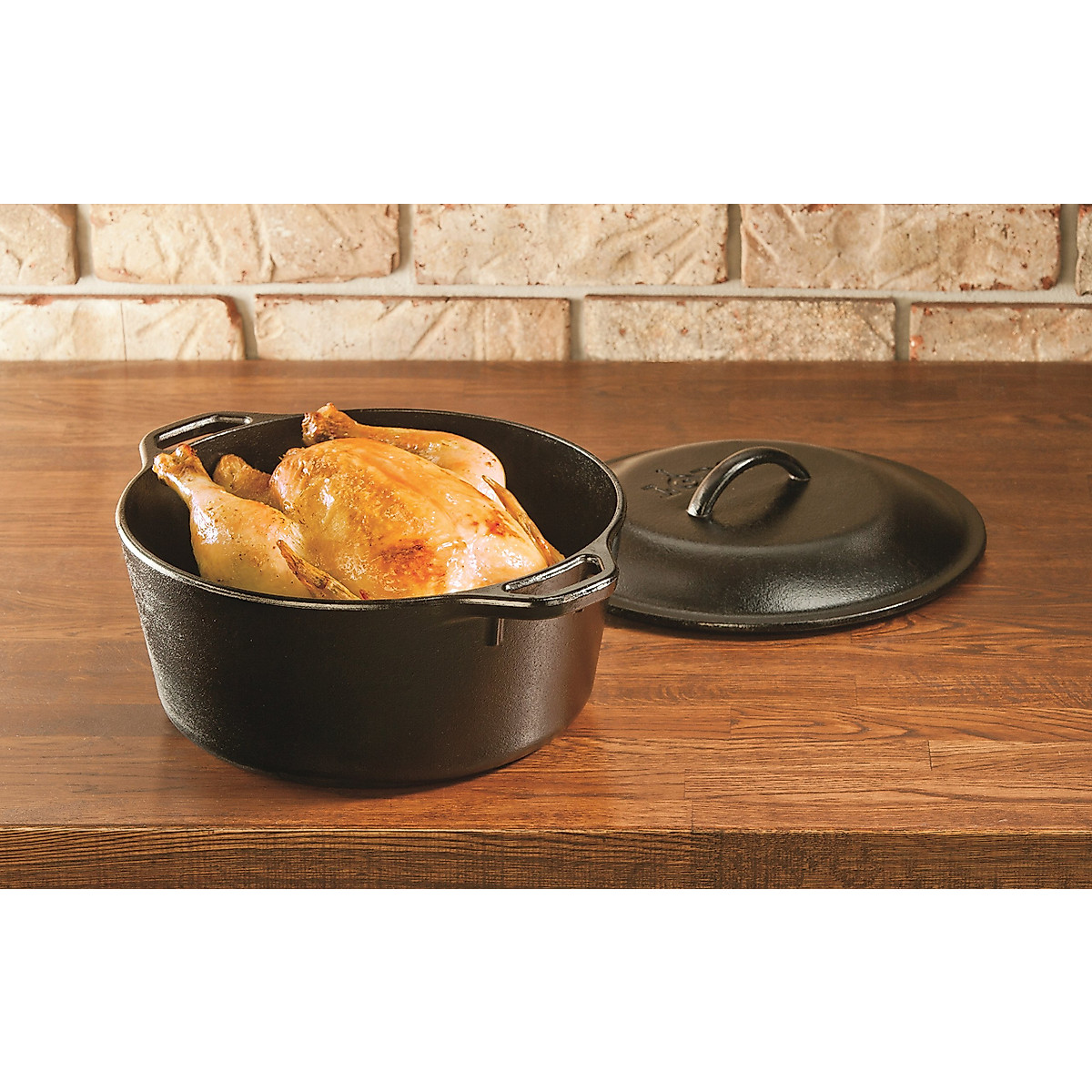 Lodge L8DOLKPLT Cast Iron Dutch Oven with Dual Handles, Pre-Seasoned, 5-Quart & SCRAPERPK Durable Pan Scrapers, Red and Black, 2-Pack