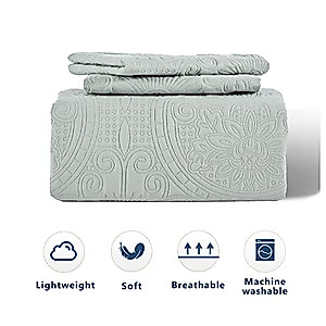 Anluoer Quilt Queen Size Bedding Set-Sage Green Embossed, Bedspreads-Lightweight Summer Soft Microfiber Bedspread, Bed Coverlet for All Seasons (1 Quilt, 2 Pillow Shams)