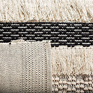 SAFAVIEH Natura Collection Accent Rug - 4' x 6', Ivory & Black, Handmade Cotton, Ideal for High Traffic Areas in Entryway, Living Room, Bedroom (NAT655A)