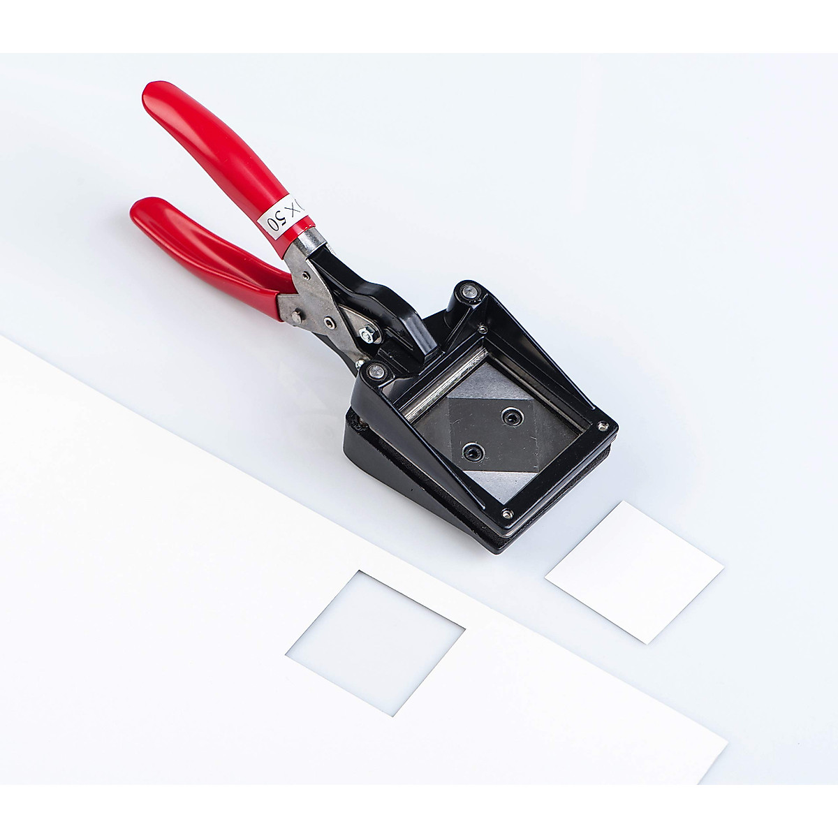 BNC 2 Inches by 2 Inches Handheld Passport Photo Cutter E003