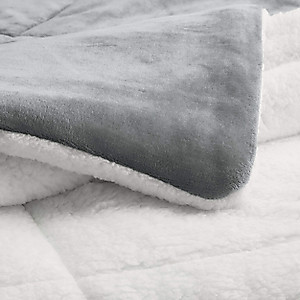 Amazon Basics 3 Piece Bedding Set, Micromink Sherpa, Ultra-Soft, Warm All Season Comforter, Twin, Charcoal, Solid