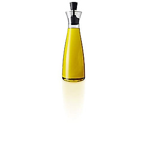 EVA SOLO | Oil/vinegar carafe 0.5l / 17 fl. ounces | Drip-free – no oil or dressing on the table | Oilflask & Dressing Shaker | Danish Design, Functionality & Quality