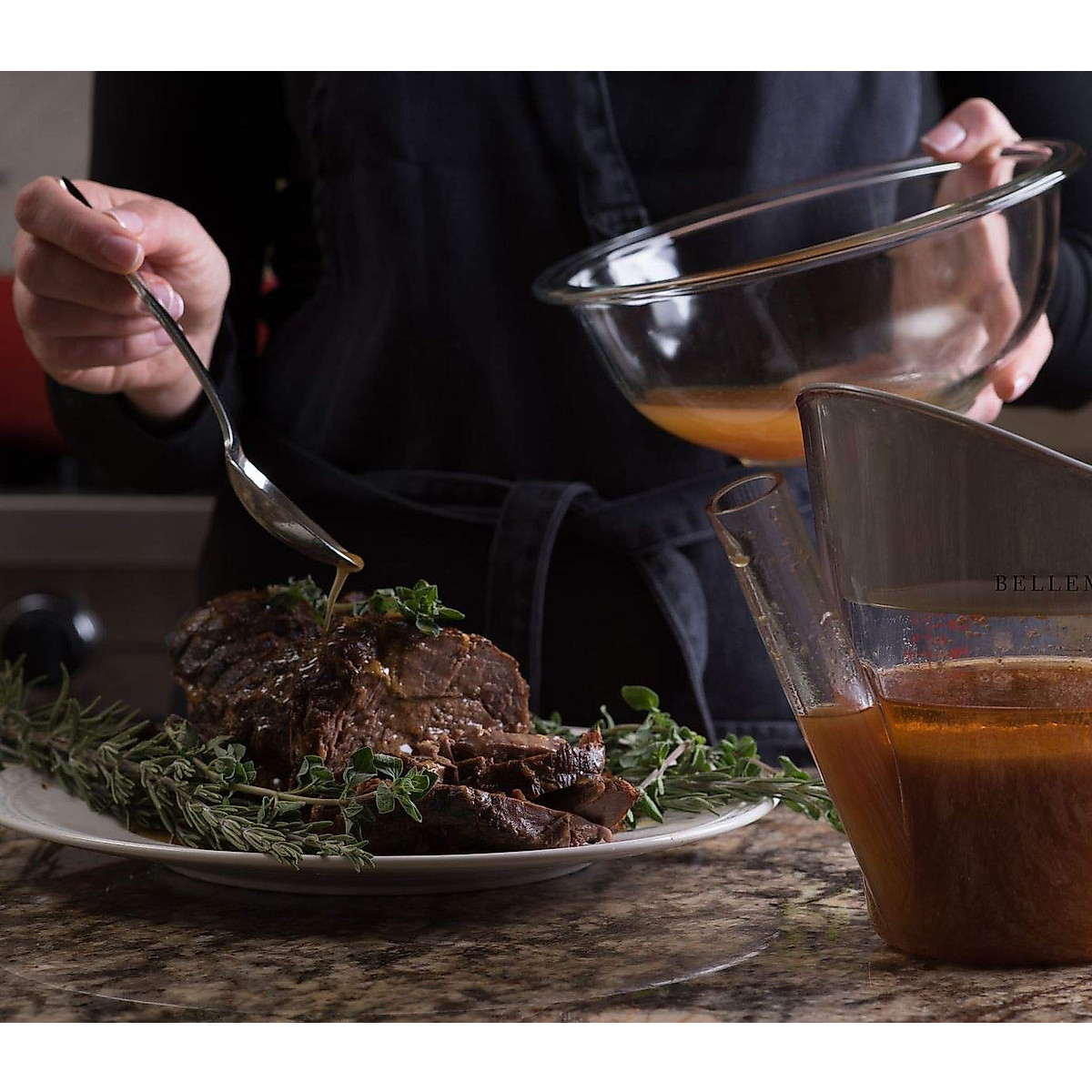 Bellemain 4-Cup Fat Separator/Measuring Cup with Strainer & Fat Stopper / 1 Liter Capacity