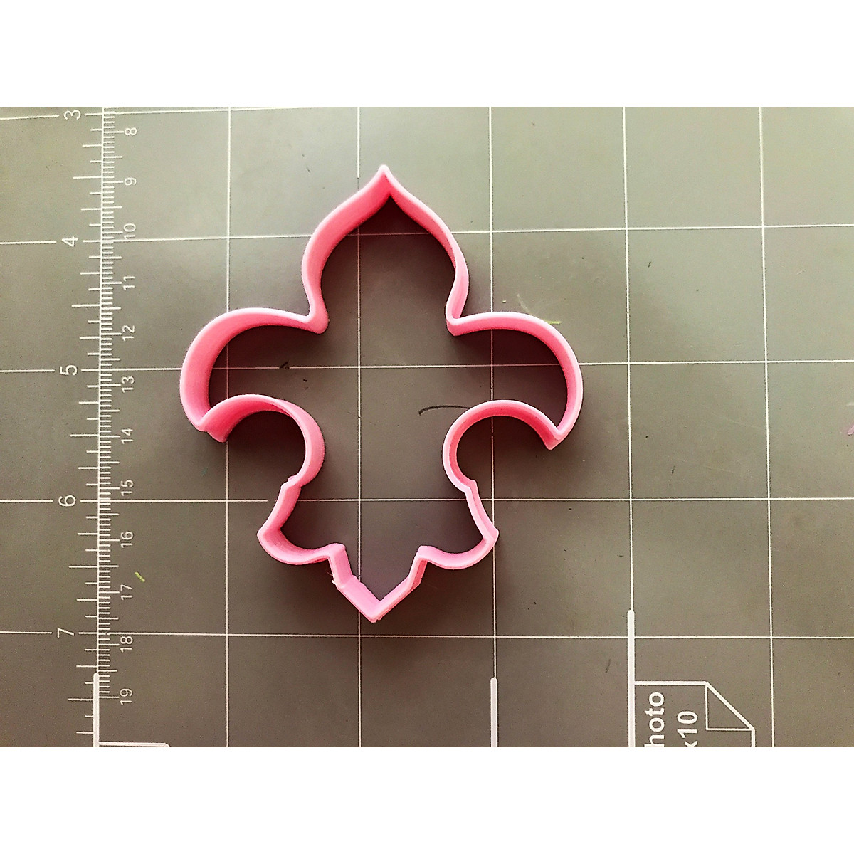 Fleur-De-Lis Cookie Cutter (3")