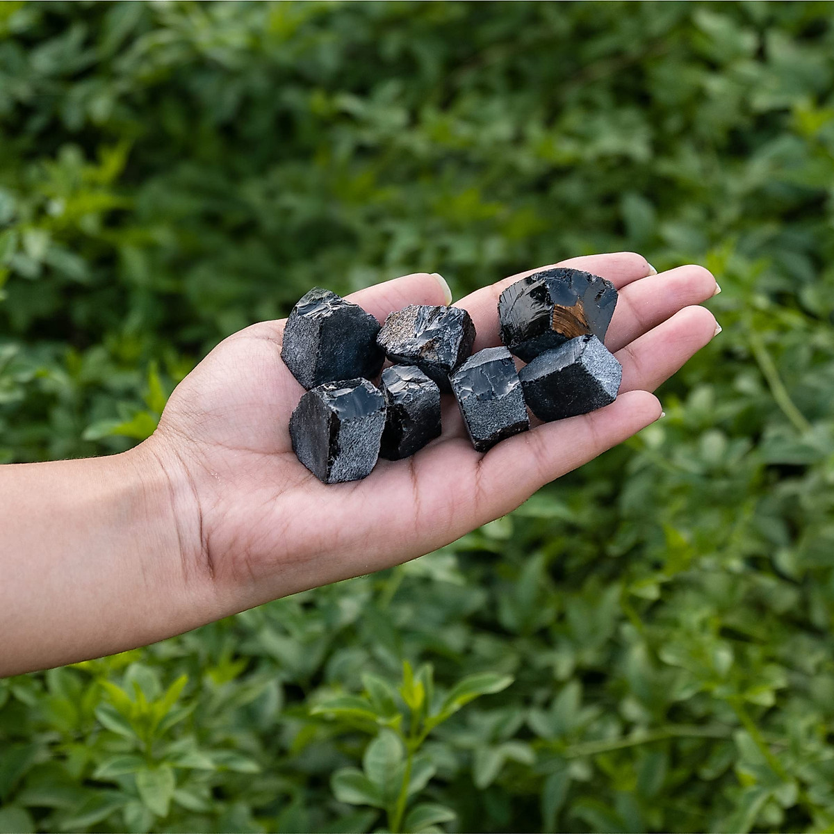 YATSKIA 1lb Black Obsidian Crystal - Raw Stones - Healing Crystals - Obsidian Stone - Black Stones and Crystals - Raw Stones for Tumbling - Crystals Bulk - Crystals and Healing Stones Bulk