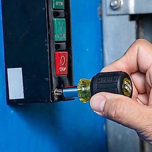 Klein Tools 32561 Multi-Bit Screwdriver / Nut Driver, 6-in-1 Stubby Screwdriver with 2 Phillips, 2 Slotted Bits, 2 Nut Drivers