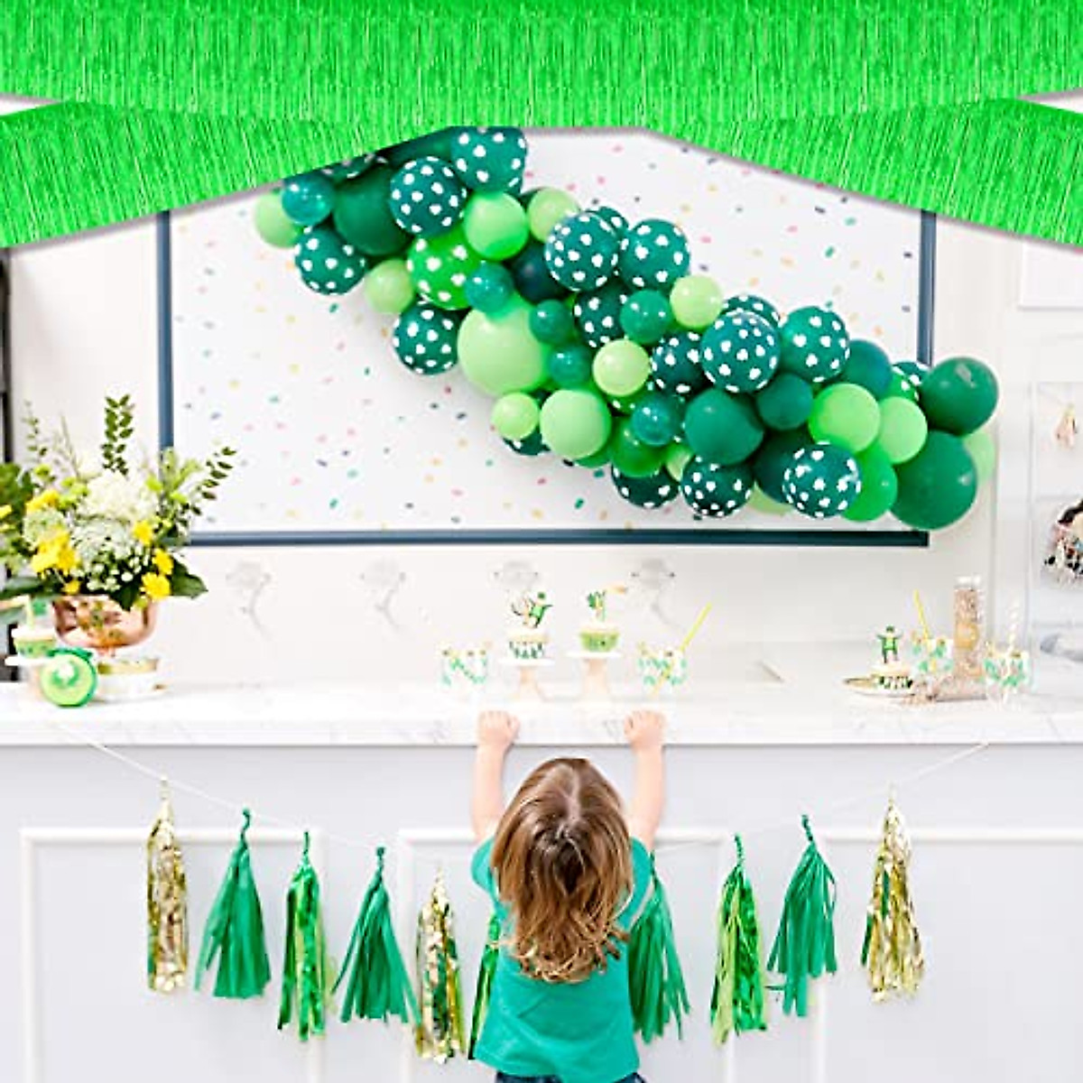 10 Pack 10 Feet Foil Fringe Garland Metallic Tinsel Streamers Banner Wall Hanging Curtain Backdrop for Parade Floats, Bachelorette, Wedding, Birthday, St Patrick Day, Party Decorations(Green)