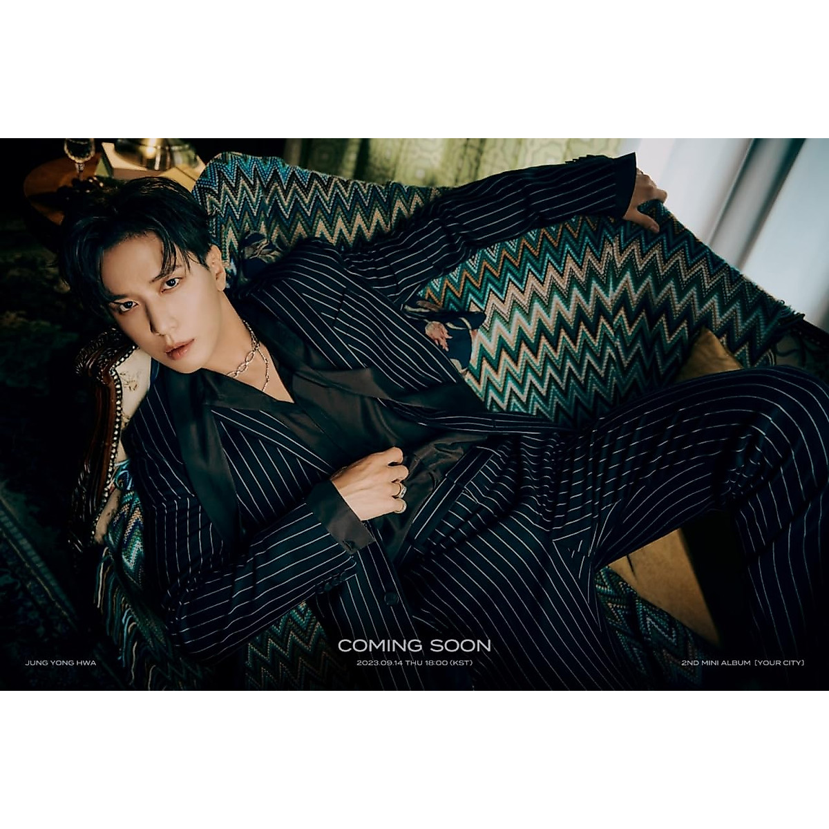CNBLUE Jung Yonghwa Your City 2nd Mini Album Random Version CD+96p PhotoBook+1p PostCard+1p Polaroid+1ea Bookmark+1p Selfie PhotoCard+Tracking Sealed