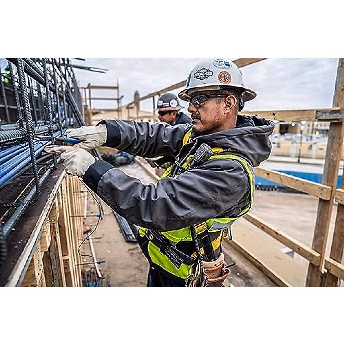 Dickies Men's Dri-Tech Legacy Moisture Control Crew Socks Multipack, Hi-Vis Orange Black (6 Pairs), Medium